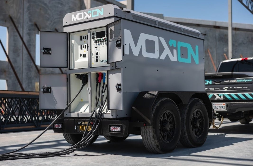 Clean power unplugged: the rise of mobile energy storage