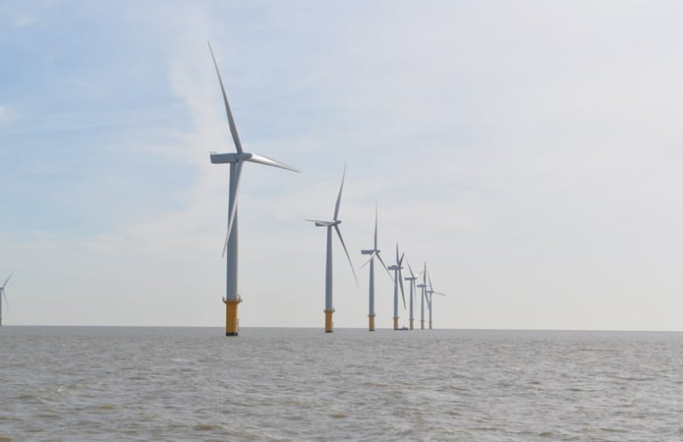 UK: Battery storage could help reduce wind curtailment costs by 80% ...