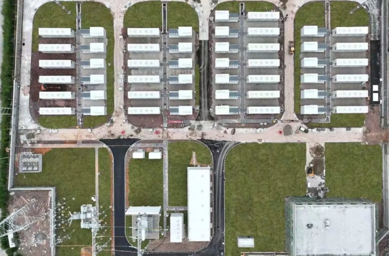 'World's first' large-scale semi-solid BESS connects to grid in China ...