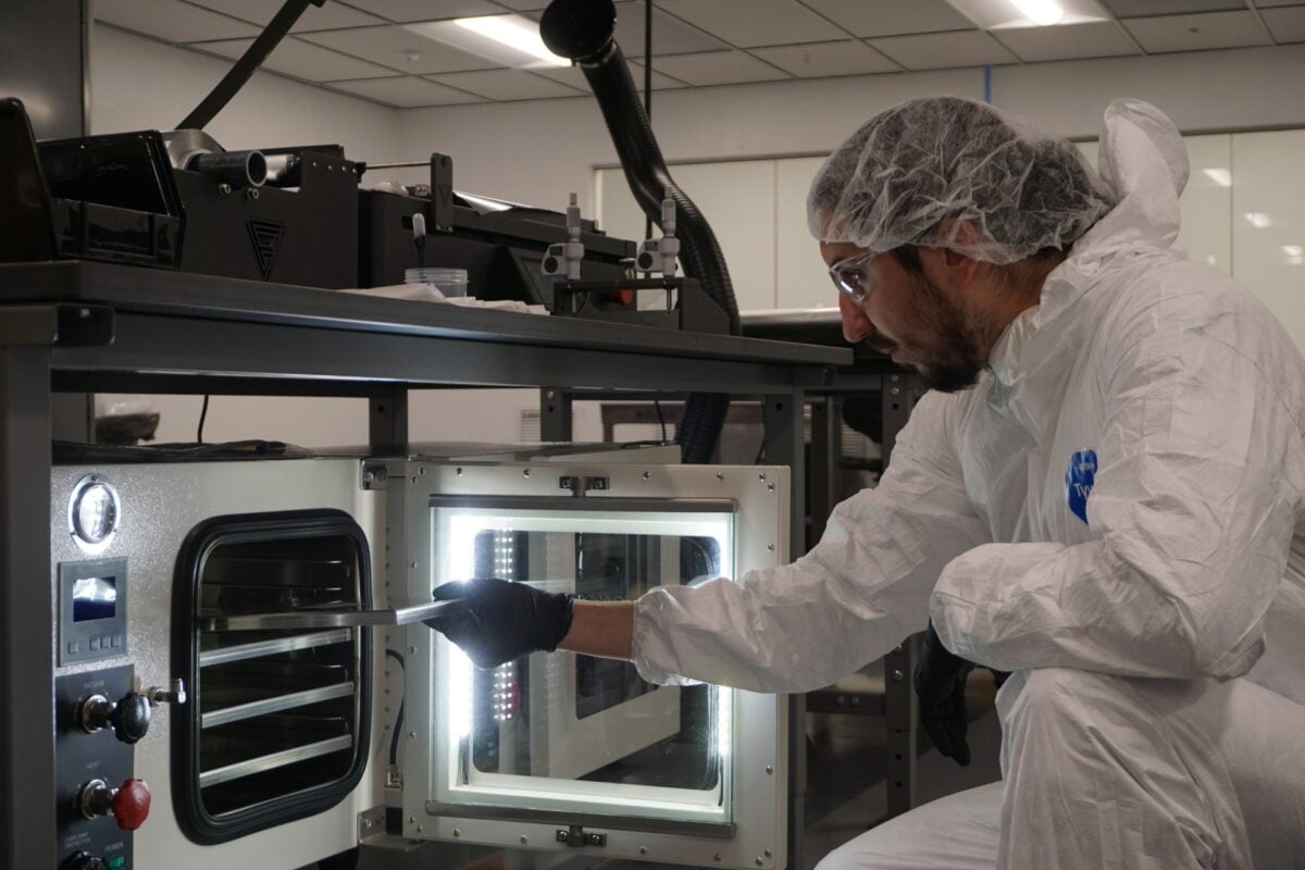 Peak Energy announces sodium-ion engineering centre in Colorado ...