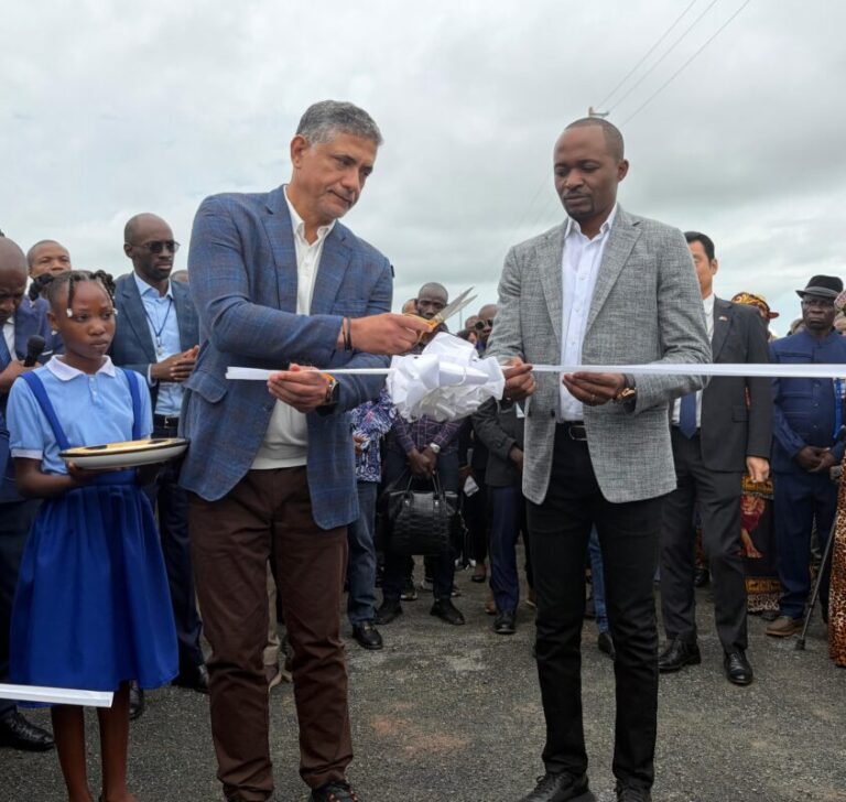 Angola: Energy minister inaugurates first solar-plus-storage minigrid ...
