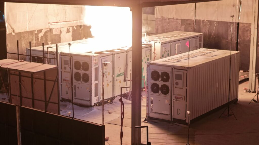 Jinko ESS SunTera 5MWh passes large-scale fire test - Energy-Storage.News